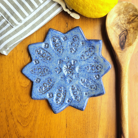 Flower-Shaped Ceramic Spoon Rest – Farmhouse Blue – The Mud Place