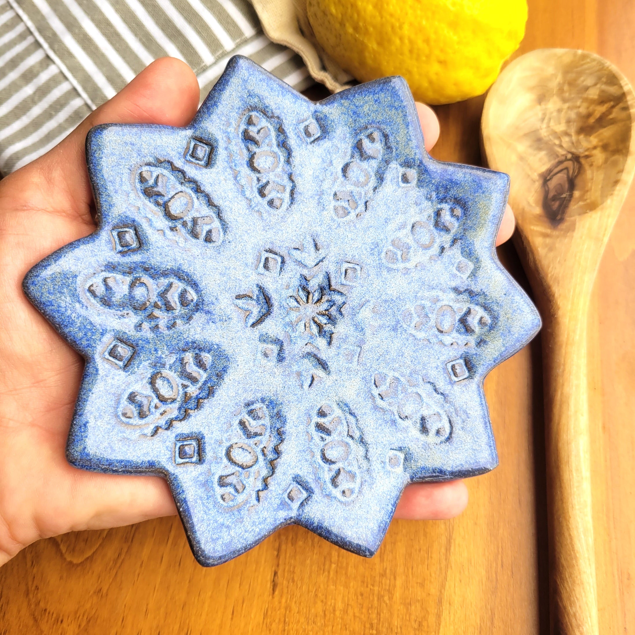 Flower-Shaped Ceramic Spoon Rest – Farmhouse Blue – The Mud Place